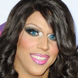 Jessica Wild - Age, Bio, Family | Famous Birthdays