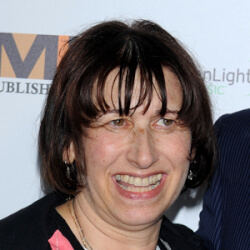 Janis Winehouse - Age, Bio, Family | Famous Birthdays