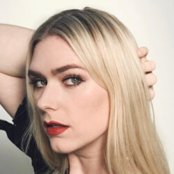 Whitney Wolanin - Age, Bio, Family | Famous Birthdays