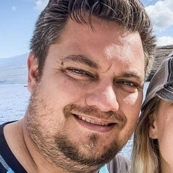 Stephen Yeager - Age, Bio, Family | Famous Birthdays