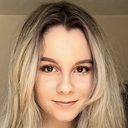 yellz0 - Age, Bio, Family | Famous Birthdays