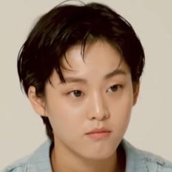 Lee Yeon - Age, Bio, Family | Famous Birthdays