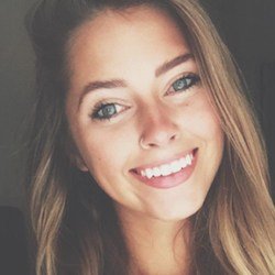 Emily Zeck - Age, Bio, Family | Famous Birthdays