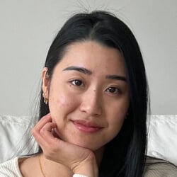 Angel Zheng - Age, Bio, Family | Famous Birthdays