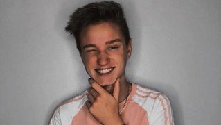 Damian Chrobak - Age, Family, Bio | Famous Birthdays