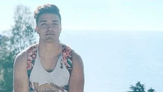 Dean Unglert - Age, Family, Bio | Famous Birthdays