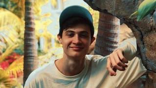 Dylan Mitchell - Age, Family, Bio | Famous Birthdays