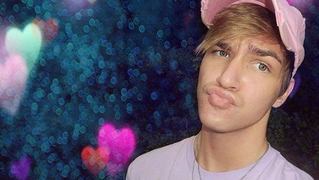 Hunter Herring - Age, Family, Bio | Famous Birthdays