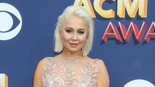 RaeLynn - Age, Family, Bio | Famous Birthdays