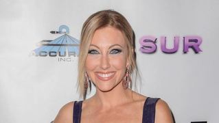 Stephanie Hollman - Age, Family, Bio | Famous Birthdays
