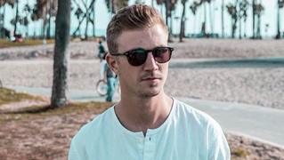 Thomas Brag - Age, Family, Bio | Famous Birthdays