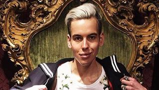 Timothy Drake - Age, Family, Bio | Famous Birthdays