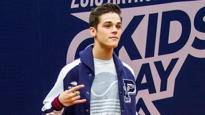 AJ Mitchell - Age, Bio, Family | Famous Birthdays
