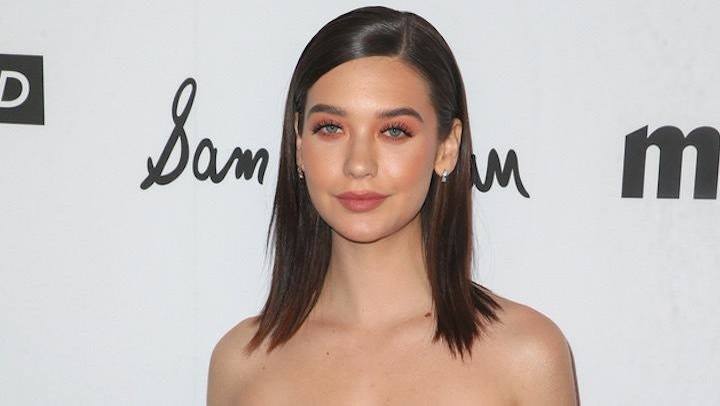 Amanda Steele - Age, Bio, Family | Famous Birthdays