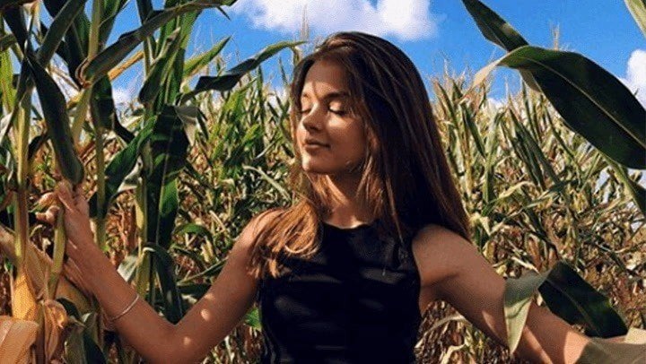 Anna Zak - Age, Bio, Family | Famous Birthdays