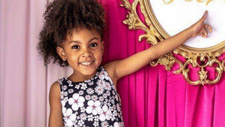 Ava McClure - Age, Bio, Family | Famous Birthdays