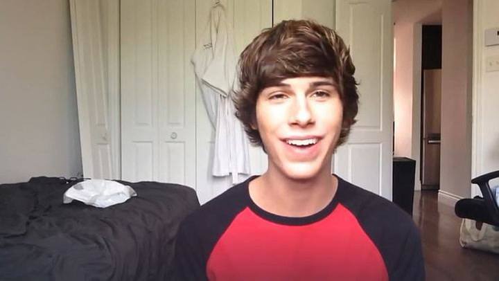 Carl Chaze Highlights | Famous Birthdays