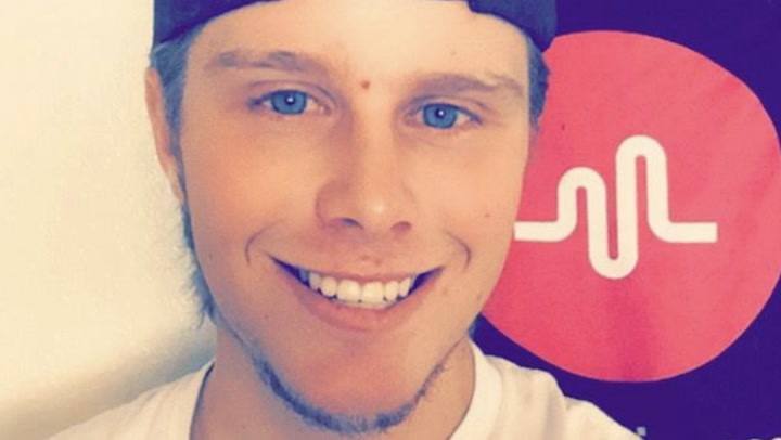 Hunter Ray Hill Highlights | Famous Birthdays