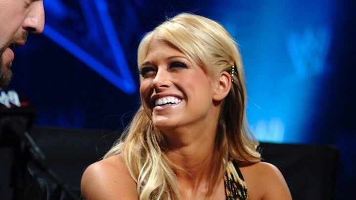 Kelly Kelly Highlights | Famous Birthdays