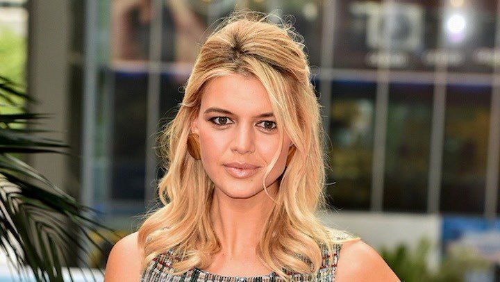 Kelly Rohrbach - Age, Bio, Family | Famous Birthdays