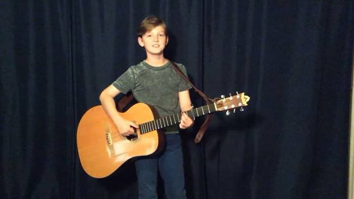 Kyle Red Silverstein - Age, Bio, Family | Famous Birthdays