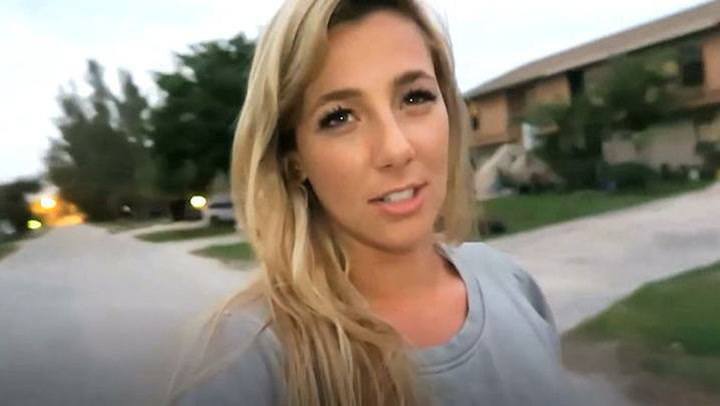 Lindsey Bell Highlights | Famous Birthdays