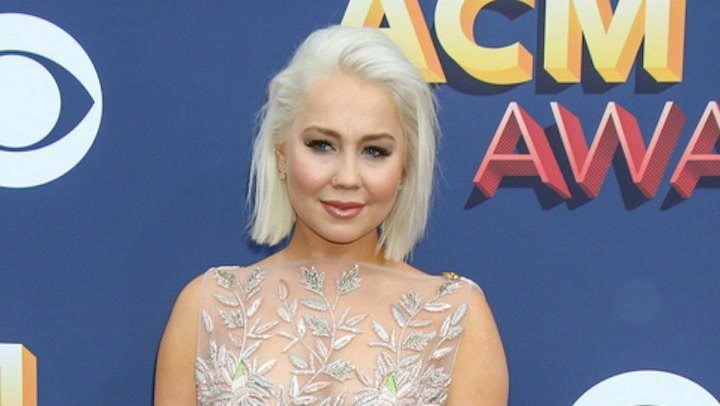 RaeLynn - Age, Bio, Family | Famous Birthdays